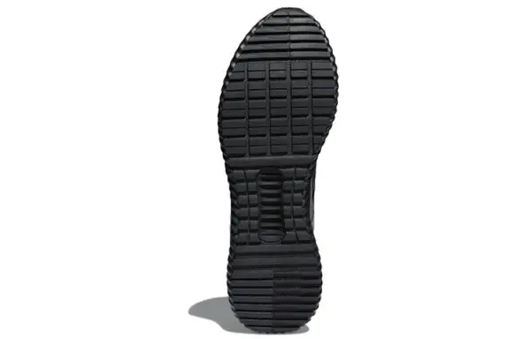 Adidas Climawarm G28942 Low Top Athletic Sneakers