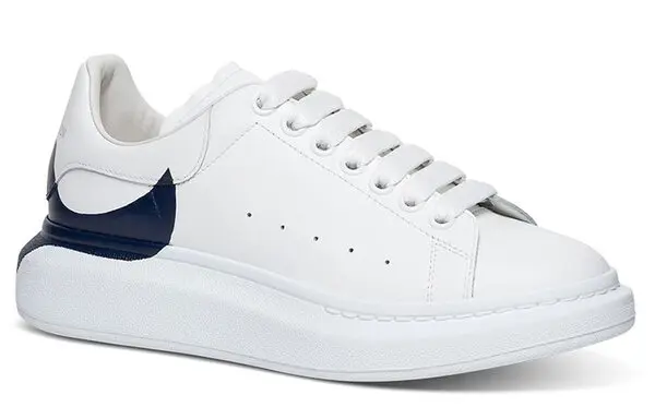 Alexander McQueen Oversized Sneaker With Navy Heel Detail - White/navy