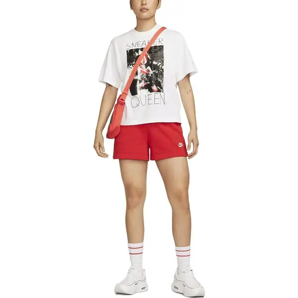 Nike Sneaker Queen' Graphic T-shirt - White