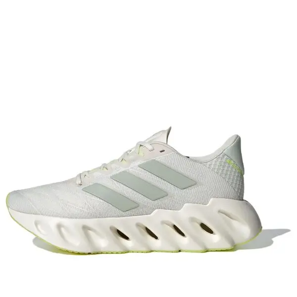 Adidas Switch Fwd 2 Sneakers - White/beige