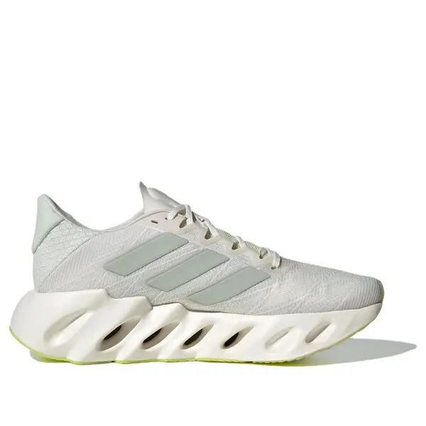 Adidas Switch Fwd 2 Sneakers - White/beige