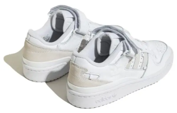 Adidas Originals Forum Low-top Sneakers - White/beige