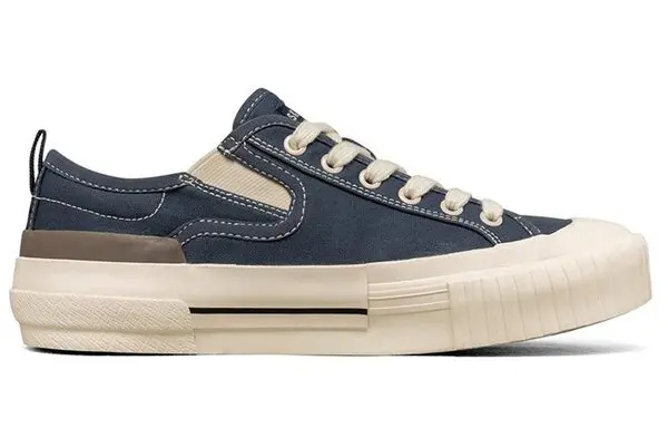 Sketchers Low Top Canvas Sneakers