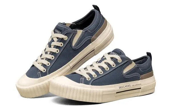 Sketchers Low Top Canvas Sneakers