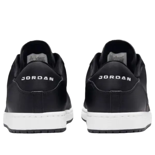 JORDAN Court Connect Sneakers