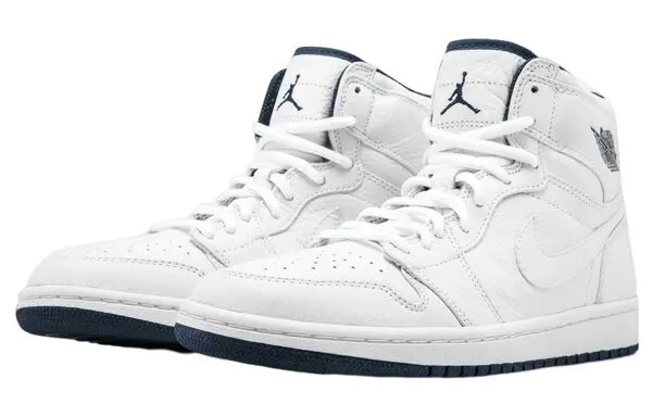 JORDAN 1 Retro High Top Sneakers - White