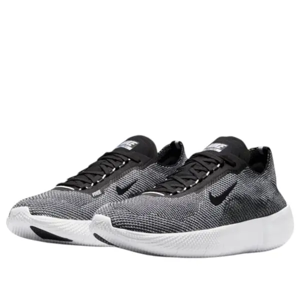 Nike Free 2025 Sneakers - Black/white