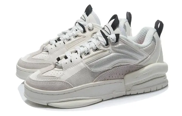 LI-NING Superwave Golden "snow White" Sneakers - Grey/white