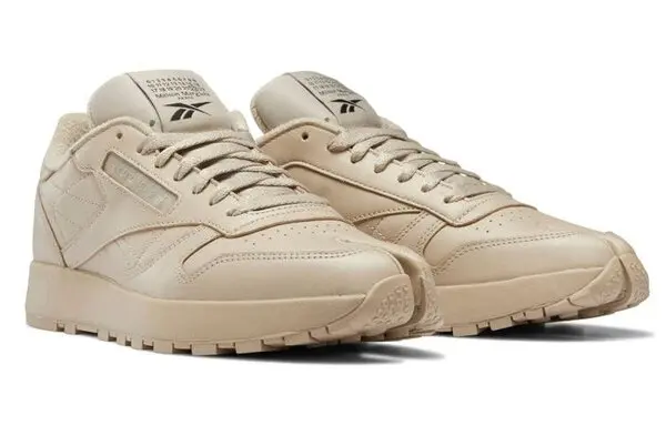 REEBOK Maison Margiela X Classic Leather Tabi Sneakers