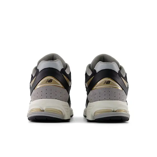 NEW BALANCE 2002r "black Sea Salt - White/black/gold