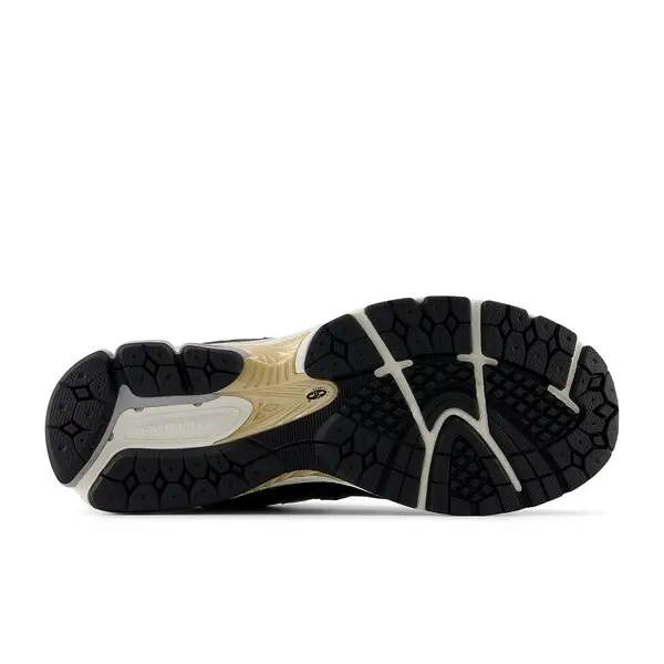 NEW BALANCE 2002r "black Sea Salt - White/black/gold