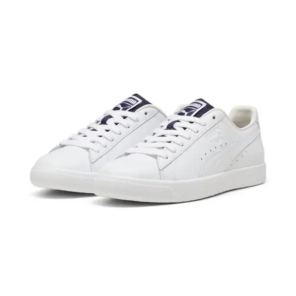 PUMA Clyde Varsity 2 Sneakers