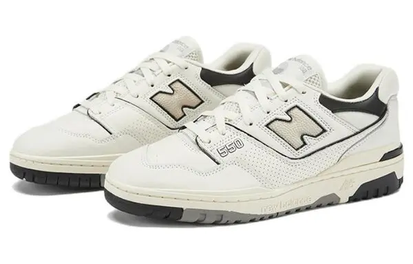 NEW BALANCE 550 Sneakers - Cream/black