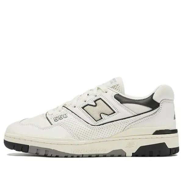 NEW BALANCE 550 Sneakers - Cream/black