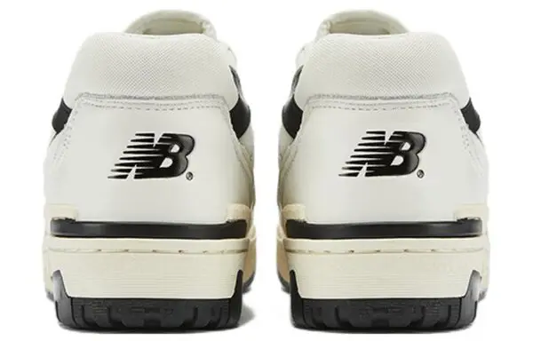 NEW BALANCE 550 Sneakers - Cream/black