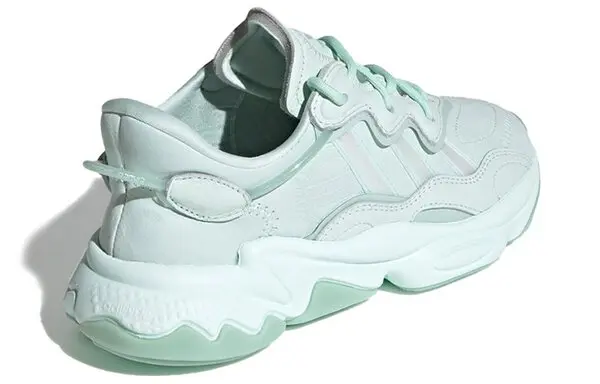 Adidas Ozweego Sneakers
