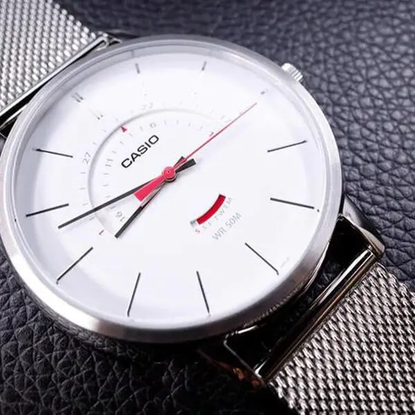 Casio Analog Quartz Watch With Mesh Strap