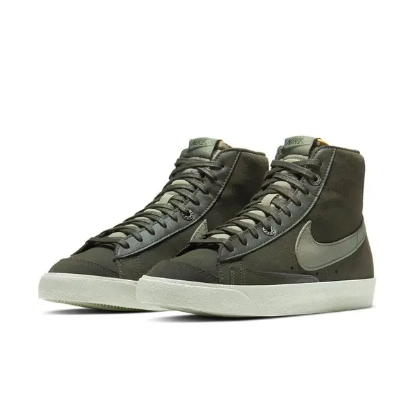 Nike Blazer Mid