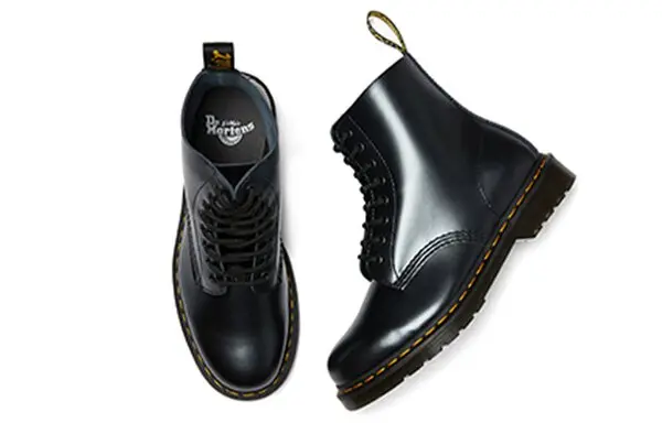 Dr. Martens 1460 Pascal Chroma Boots - Silverblack