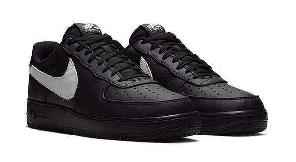 Nike Force 1 '07 Premium Sneakers - Black