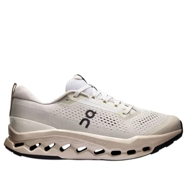 On Cloudsurfer Trail 2 Sneakers - Frost/truffle