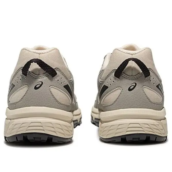 Asics Gel-venture Sneakers - White/cream