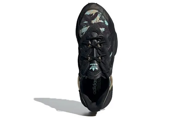 Adidas Ozweego Sneakers