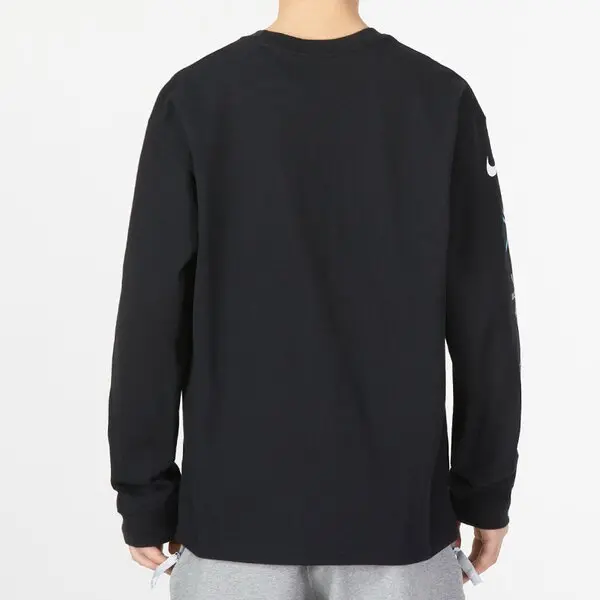 Nike Long Sleeve Graphic T-shirt