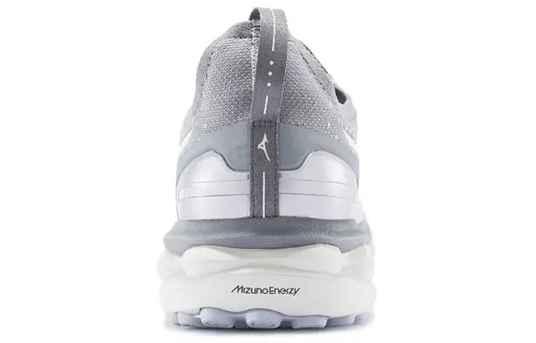 Mizuno Sky Neo Athletic Sneakers