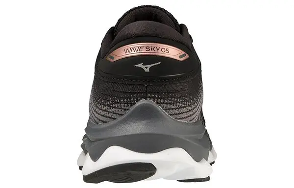 Mizuno Wave Sky 5 Low Top Sneakers