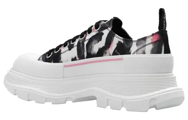 Alexander McQueen Tread Slick Sneakers - White/black/pink