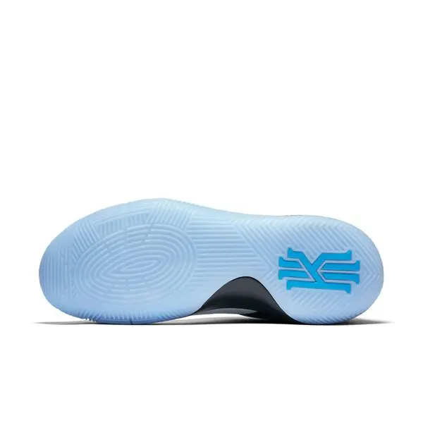 Nike Kyrie 2 "parade" Athletic Sneakers - White