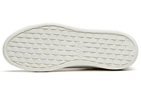 ANTA Low Top Sneakers With Graphic Detailing