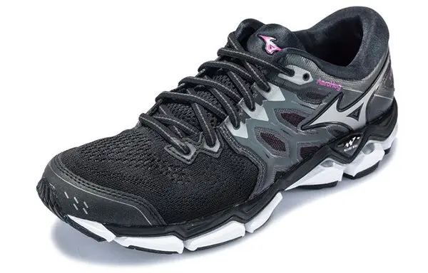 Mizuno Wave Horizon 3 Running Shoes
