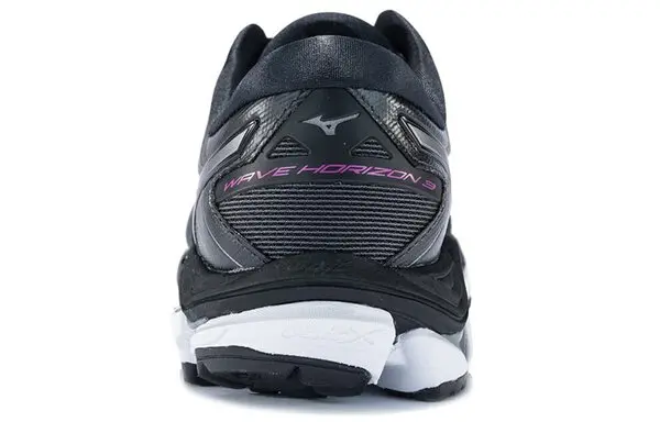 Mizuno Wave Horizon 3 Running Shoes