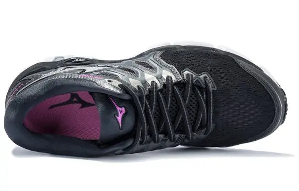 Mizuno Wave Horizon 3 Running Shoes