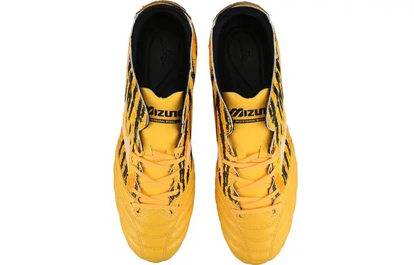 Mizuno Morelia Neo Iii Pro Ag Athletic Shoes - Yellow/black