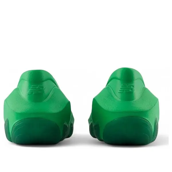 NEW BALANCE X Every Now & Then Fresh Foam X Rcvry Clogs - Green