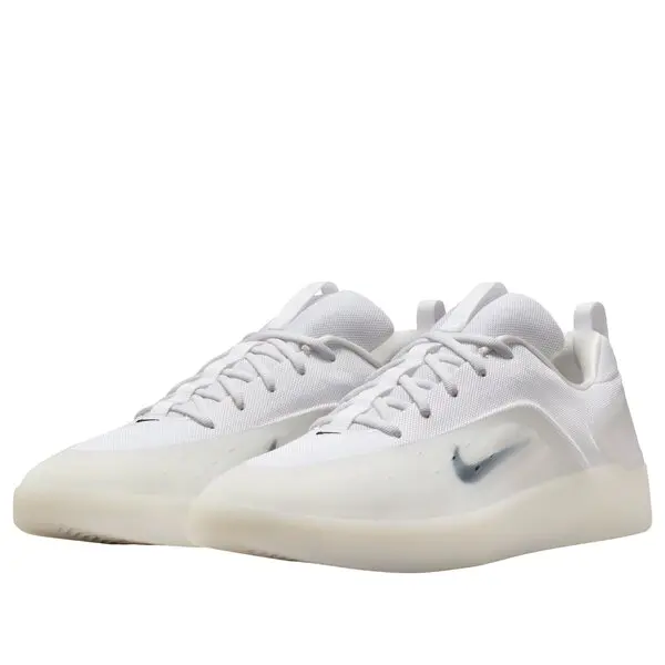 Nike Nyjah "white" Sneakers - White/black