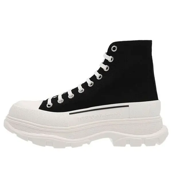 Alexander McQueen Tread Slick High Top Lace Up Boots - Black/white
