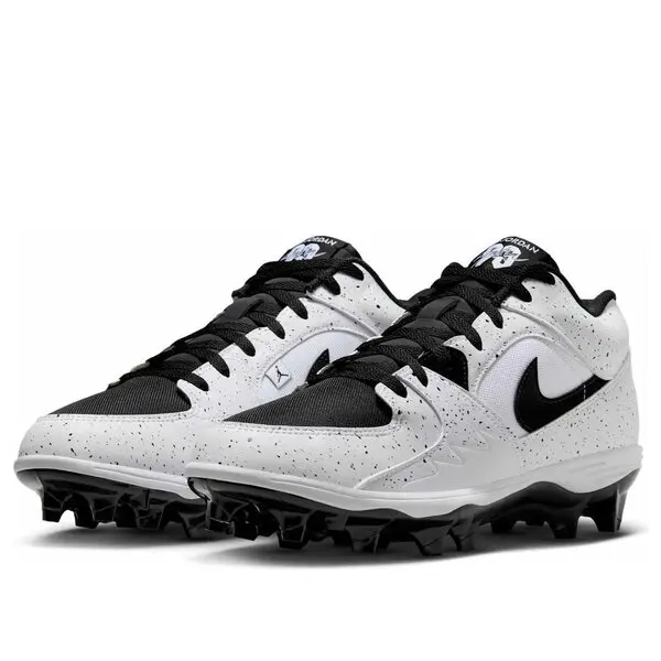 JORDAN Stadium 90 Low Td Cleats - White/black