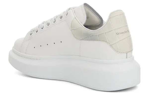 Alexander McQueen Oversized Low-top Sneakers - White/beige