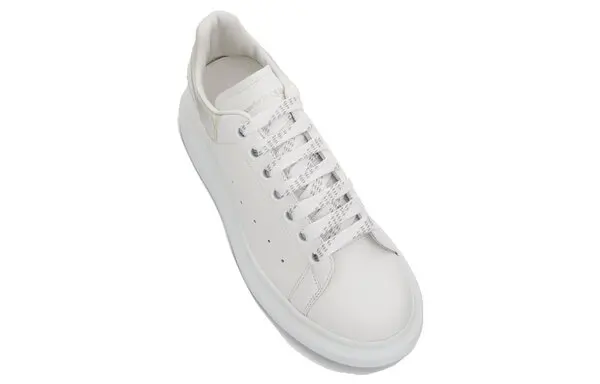 Alexander McQueen Oversized Low-top Sneakers - White/beige