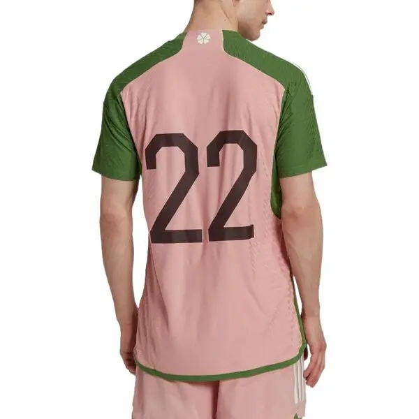 Adidas Fw22 Logo T-shirt
