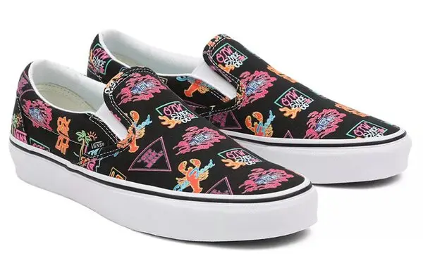 VANS Classic Slip-on Platform Sneakers - Black/multi-color