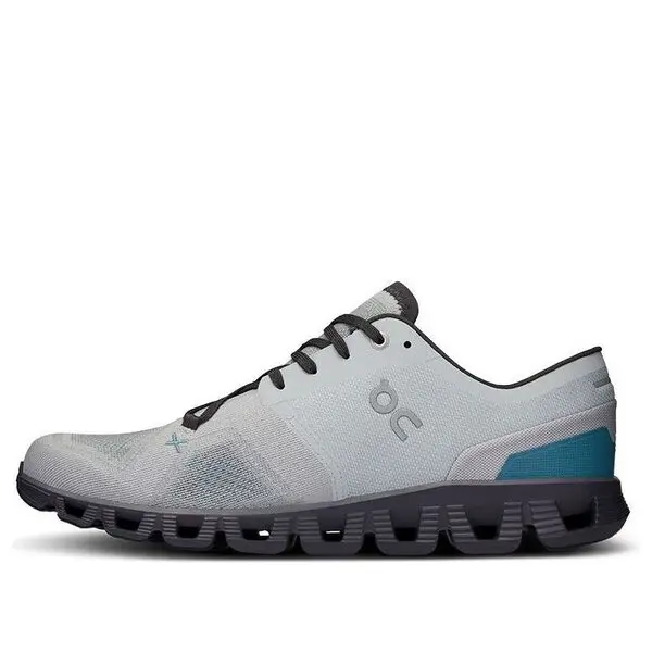 On Cloud X 3 Sneakers