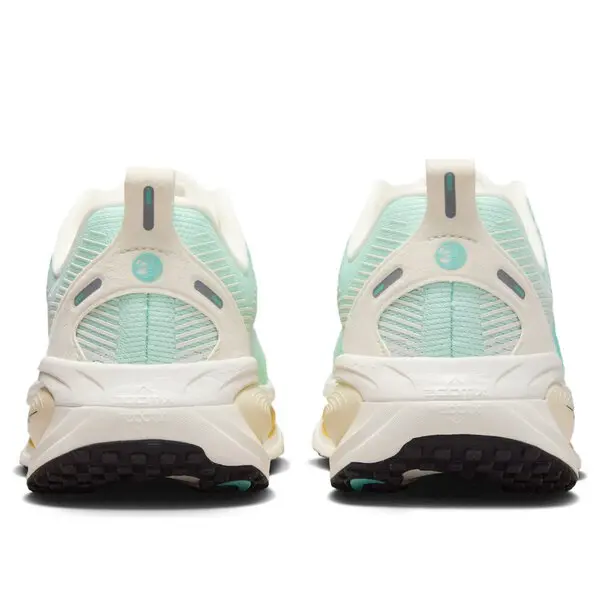 Nike Zoom Vomero 18 Sneakers - Mint Foam/bleached Turq/sail