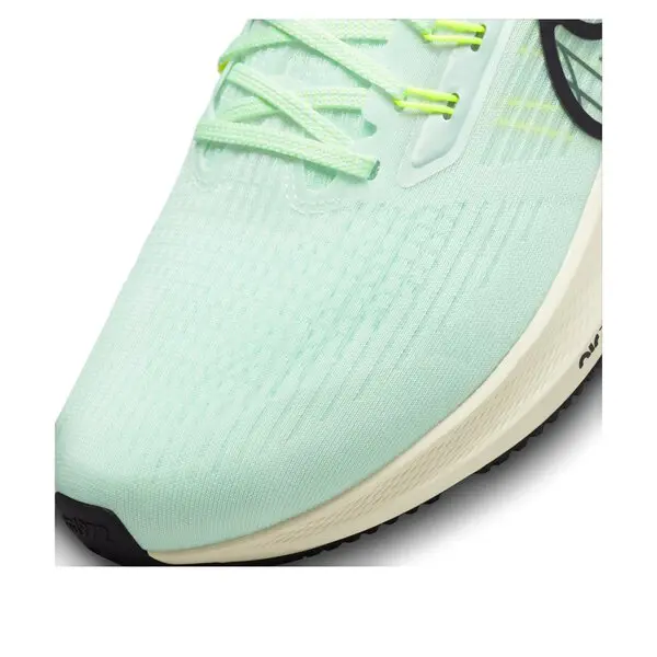 Nike Zoom Pegasus 39 Athletic Sneakers - White/black