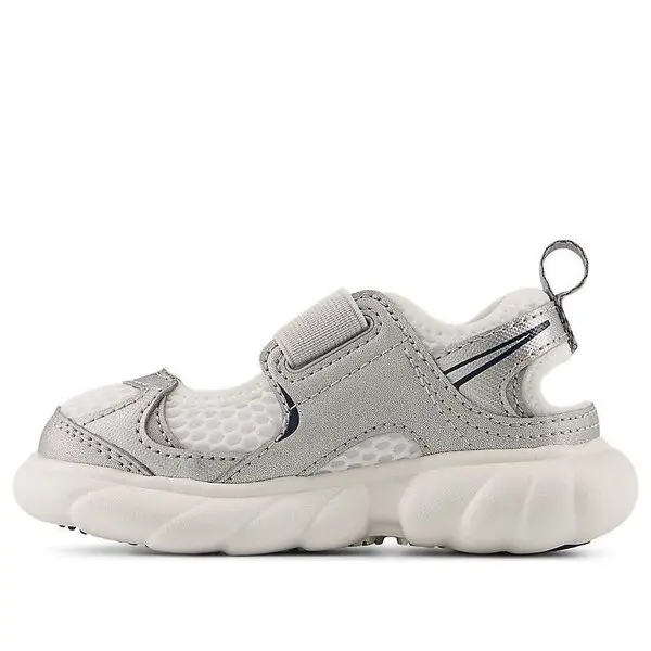 NEW BALANCE 230 Sandals