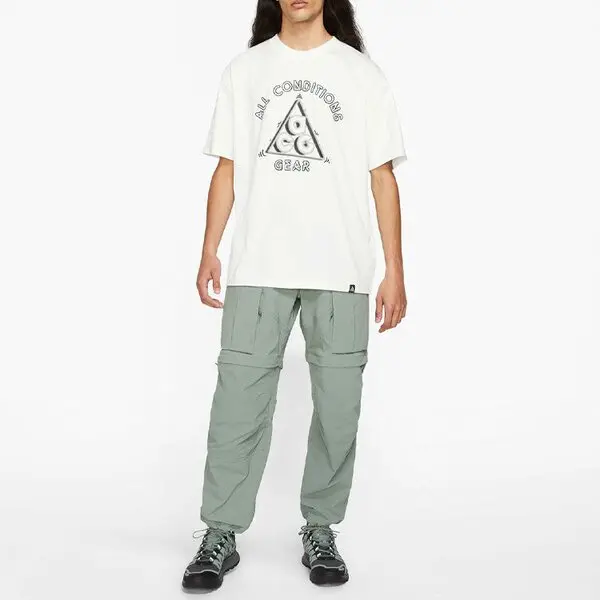 Nike Short Sleeve Graphic Tee
